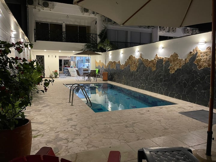 Hermosa Casa Completamente Dotada Con Piscina - Sopetrán