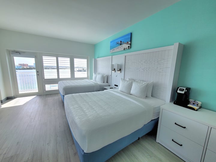 New! Beautiful Marina View Suite - Clearwater