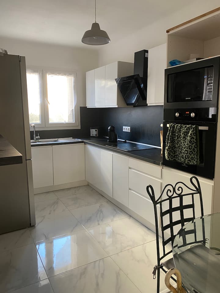 Appartement Centre Ville Spacieux - Tarbes