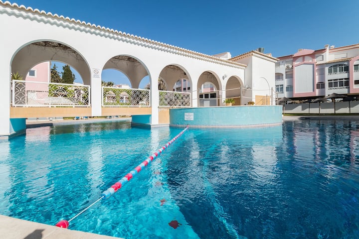 Vilarosa 1 Bedroom, Pools, Wifi, 600m From Beach - Portimão