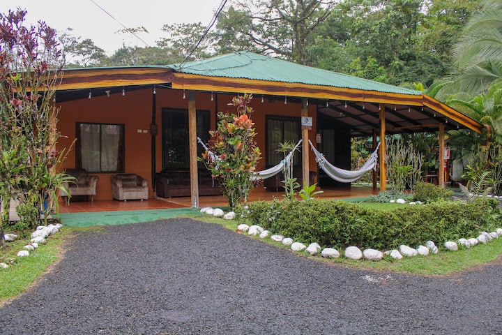 Casa Familiar En La Fortuna, San Carlos - La Fortuna