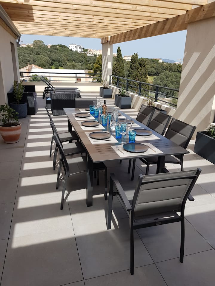 Appartement Neuf 6/8 Personnes, Grande Terrasse - Santa Giulia