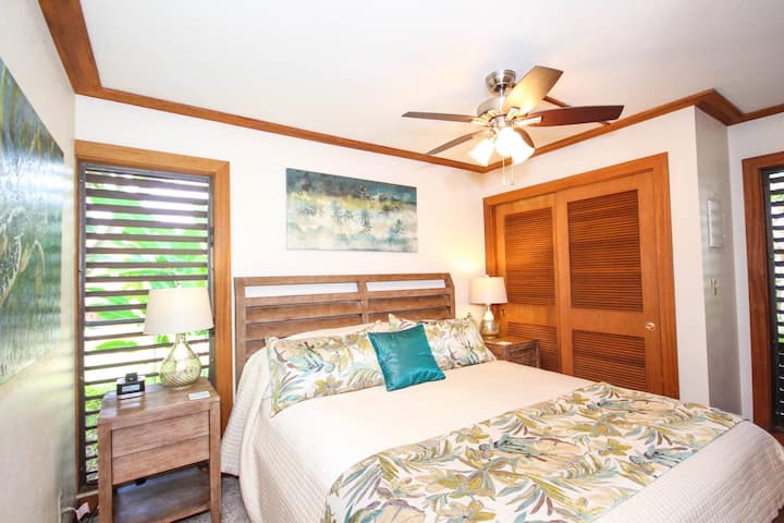 Beautiful Remodeled Ground Level Corner Unit. - Koloa Landing, HI