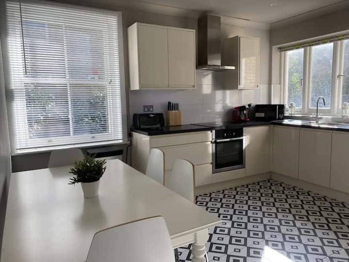 Modern Brand New En-suite Room In Fulham - Barnes