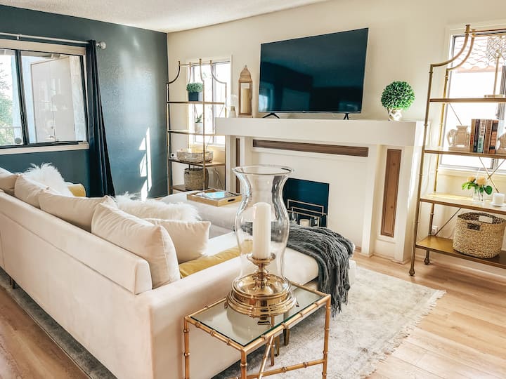 50% Off | Upscale 2 Bd | 2 Ba | Pool | Spa - Palm Springs, CA