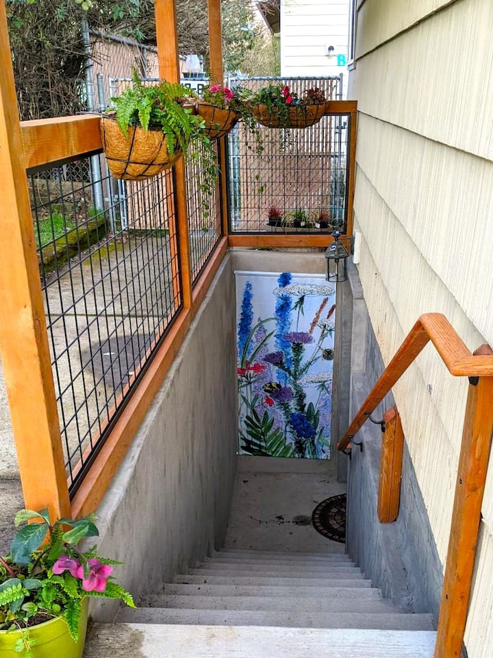Sweet Bed/bath Suite With Private Entrance - Portland, OR