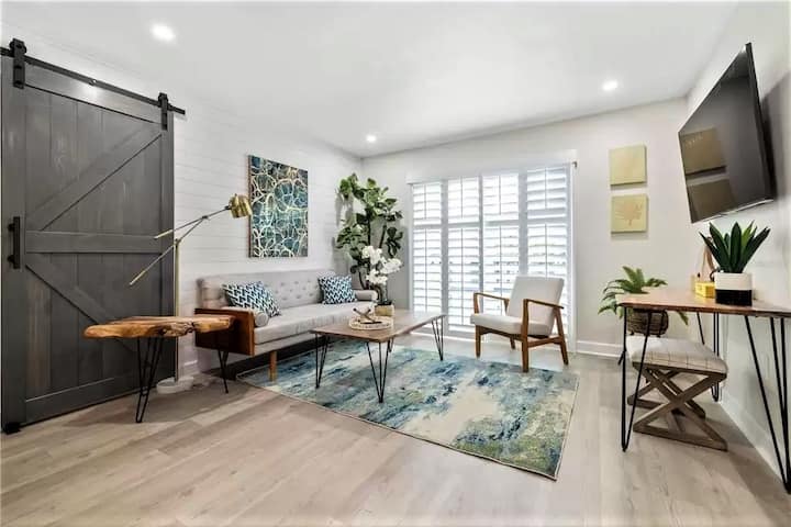Modern Beach House, 1 Block From Beach! - Holmes Beach, FL