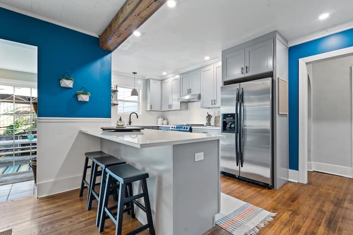 Chic North Chattanooga Haven - 1 Mile To Tn River - Chattanooga, TN