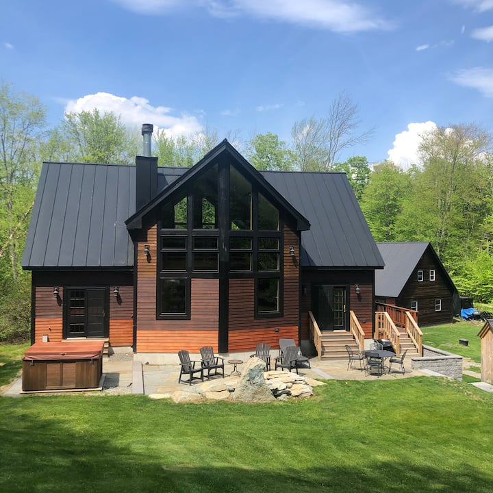 Modern Luxury At White Pine Lodge - ジャマイカ, VT