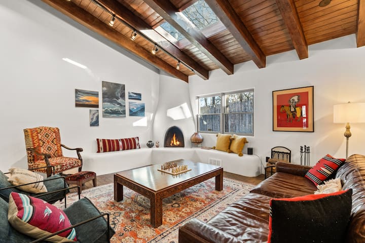 Ski Discounts! Tesuque Getaway W/ Hot Tub & Hiking - 산타페