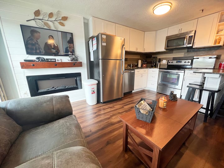 Ski/in Ski/out-2br2ba-steps To Village-pvt Parking - スノーシュー, WV