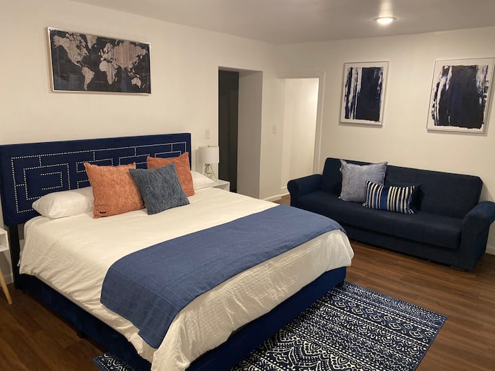 Cheerful 4-bedroom Home In The City Of Orange. - Montclair, NJ