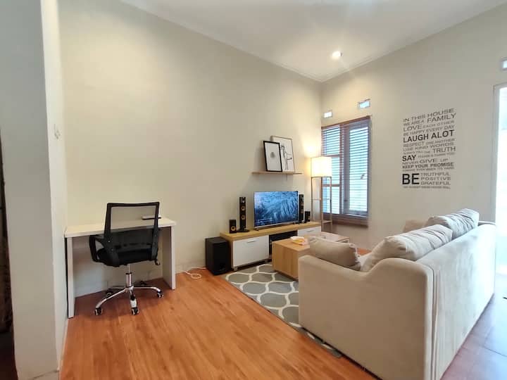 Sleephouse 2br Cozy Place For Staycation - Cirebon