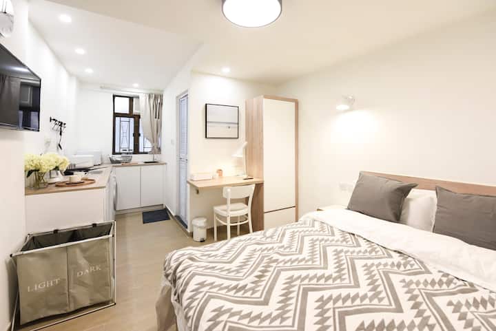 铜锣湾告士打道海宫大厦 - Hong Kong