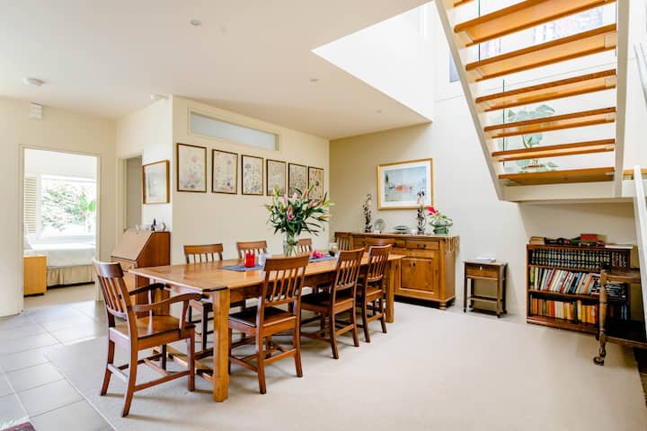 Modern Town House Close To Tram - Melbourne
