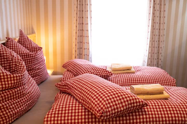 Deluxe Vierbettzimmer Mit Bad/dusche - Obertauern