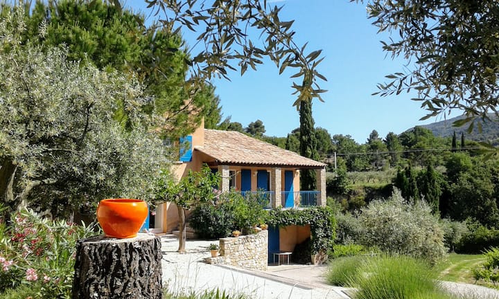 Gîte "Bleu Du Calvaire" Au Milieu Des Oliviers - Nyons