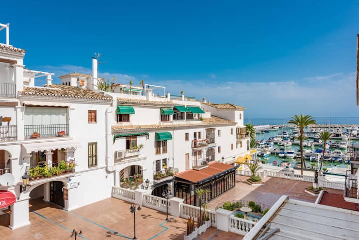 Duquesa Port / Pool Access - Manilva