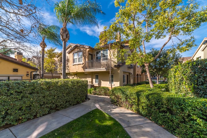 Immaculate Gated Condo In Eastvale Community - Eastvale, CA