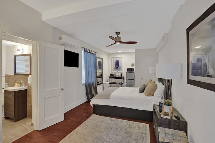 Eden Collection Studio Steps To Beach 2106 - Fort Lauderdale, FL