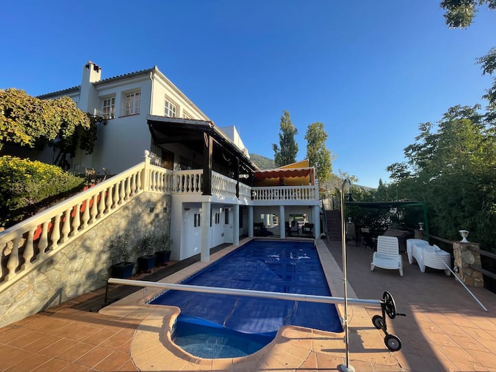 Large Double Terracotta In Villa With En Suite - Andalusia