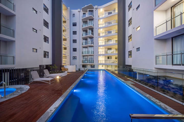 Riverfront 2 Bed In The Heart Of Cotton Tree - Sunshine Coast Queensland, Australia