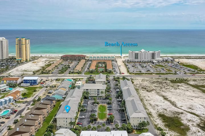 Navarre Beach Escape | Pool • Ocean Views • Family - Navarre Beach, FL