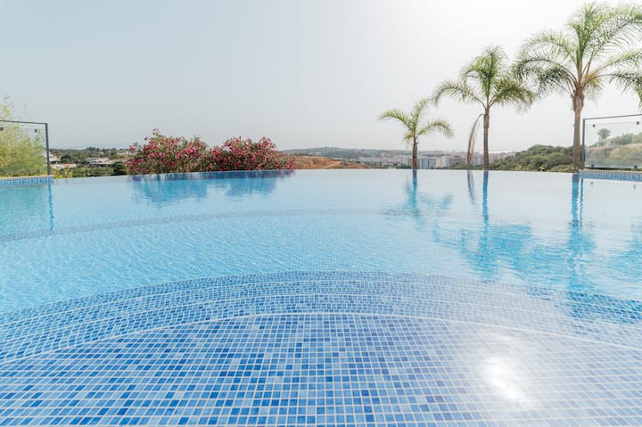 Panorama Bay View 2bed, Pool, Spa, Gym By Sunstays - Lagos
