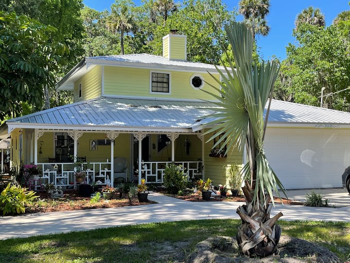 Quiet Local Retreat-minutes To The Beach & River. - Daytona Beach, FL