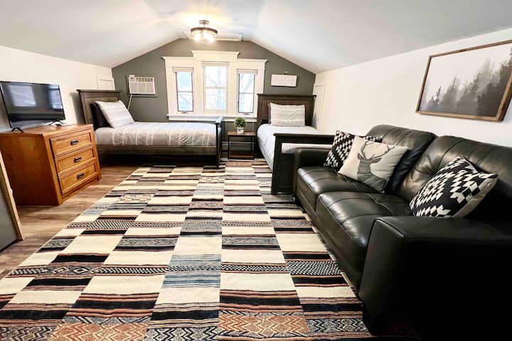 Basecamp For Your Adventures, Central, 2bed2 Bath - Ouray, CO