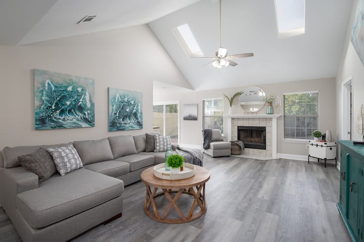 Vet-owned 3br Home Near Beach & Base|pet-friendly! - Florida Panhandle, FL