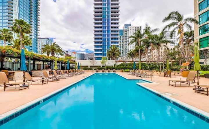 Luxury Condo In Little Italy - Resort Amenities - San Diego