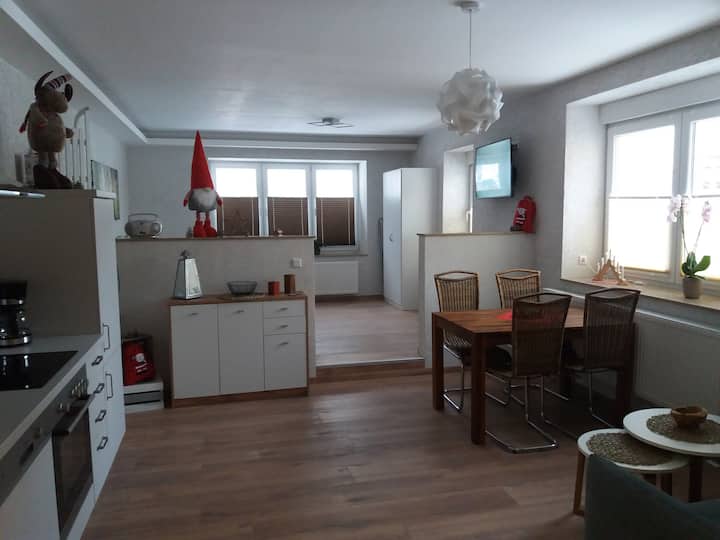 Schöne Wohnung Am Marktplatz Von Zöblitz - Marienberg