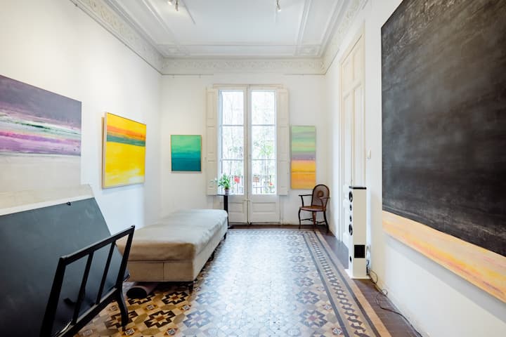 Artist`s House + Workshop - Barcelona