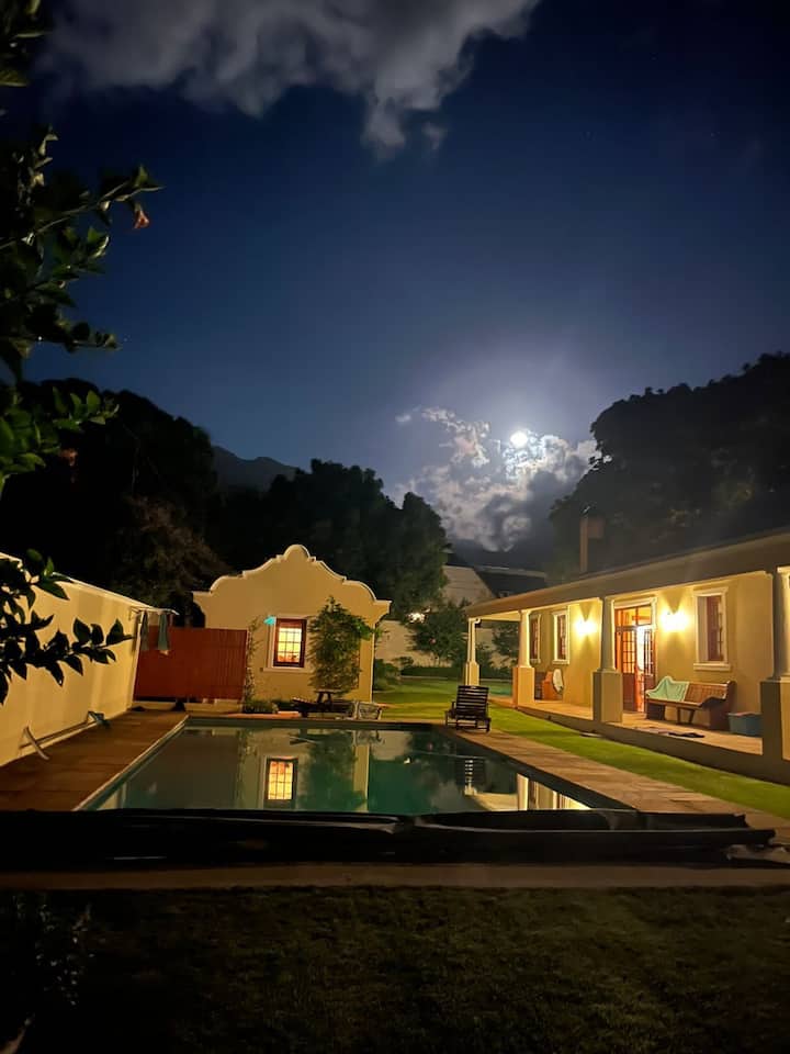 Klein La Cotte Garden Cottage - Franschhoek