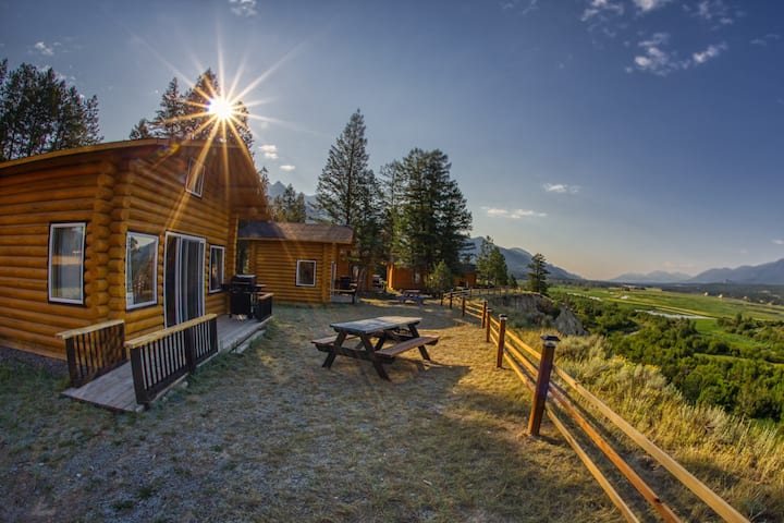 Fir Cabin - The Raven's Nest Resort - Fairmont Hot Springs