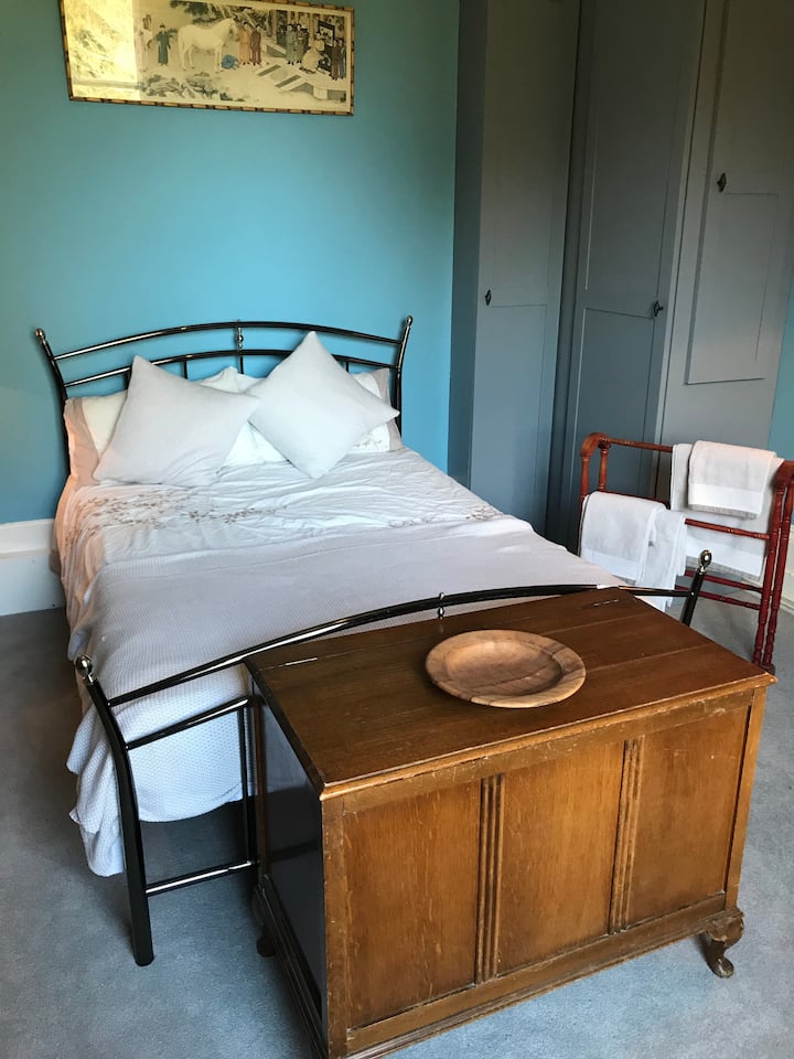 Spacious Room With Continental Breakfast & Parking - ボーリュー