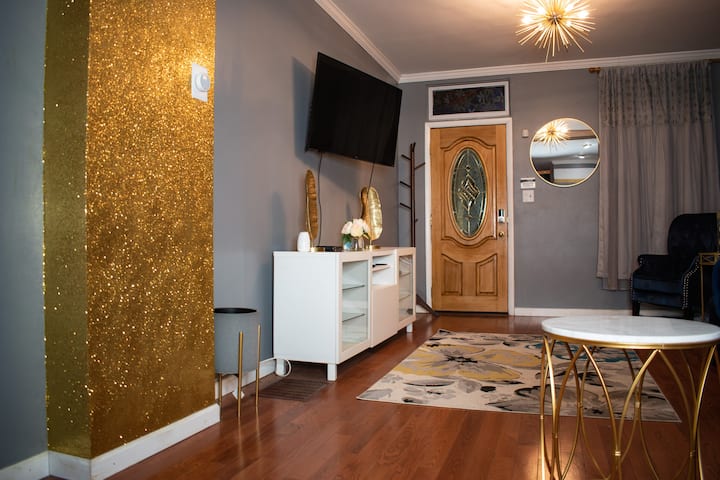 Umb/stadiums/convention Center Modern 3 Level Home - Baltimore, MD