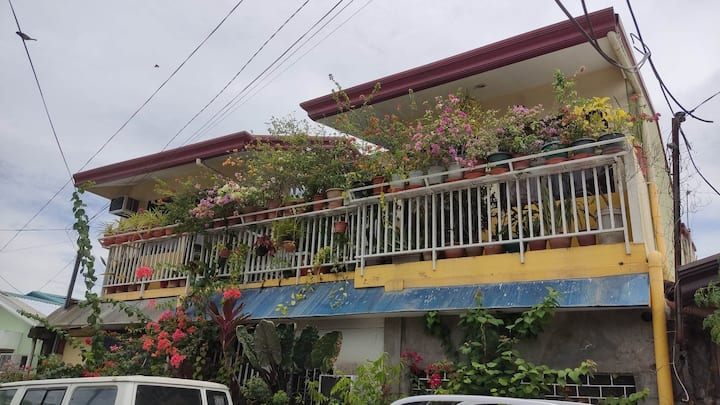 Edna's Studio - Door 4 (Ground Floor) - Davao City