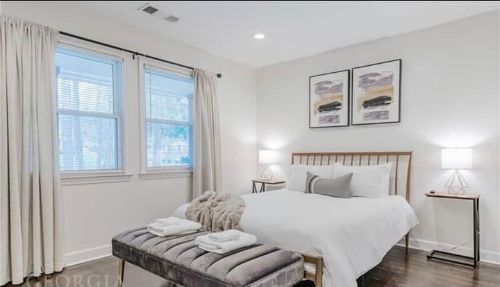 Luxurious & Cozy 2-bedroom Perfect For A Getaway! - Atlanta, GA