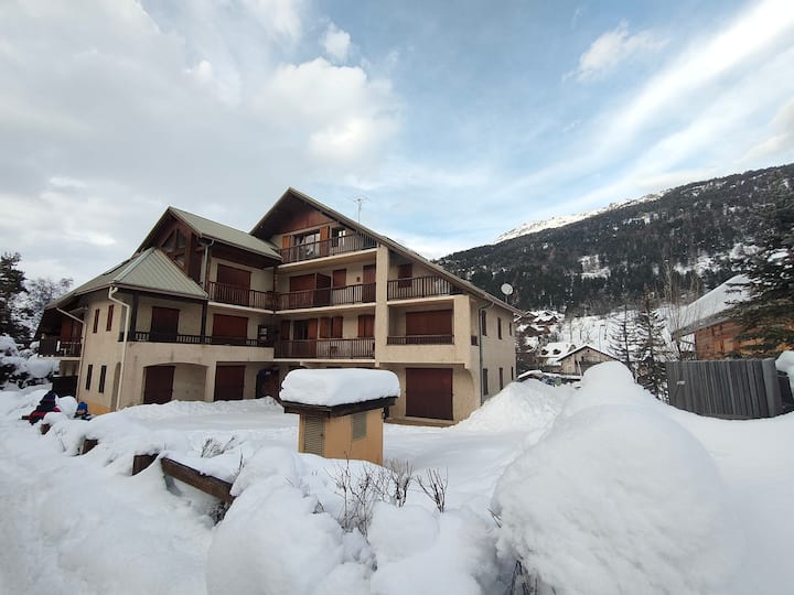 Appartement Ski Montagne Avec Balcon, 2 Chambres - Le Monêtier-les-Bains