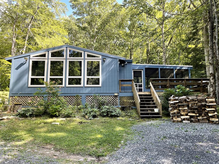 Berkshire Getaway! Home + Beach! - Lee, MA