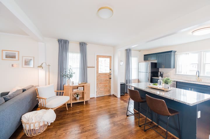 Little House In The ❤️ Of Lynchburg - SeaQuest Lynchburg, Lynchburg