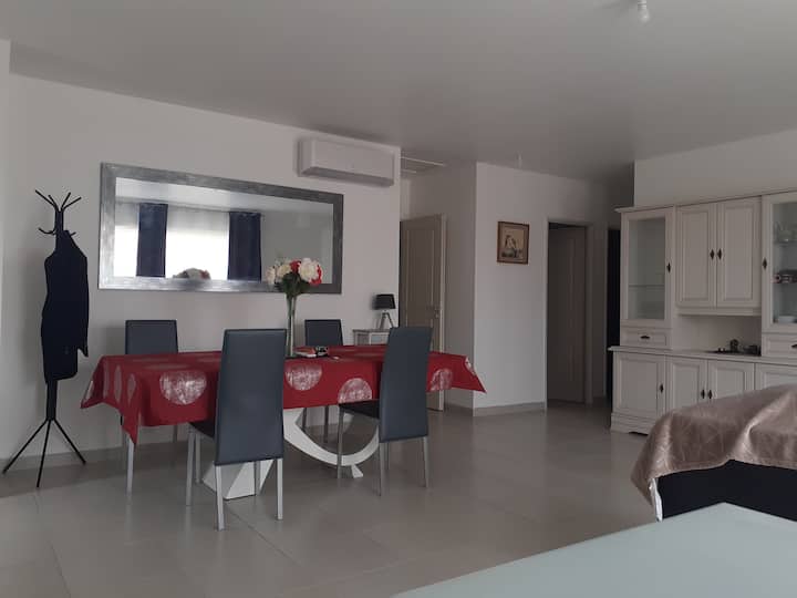 Maison Individuelle Avec Jardin, 6 Personnes - Marseillan