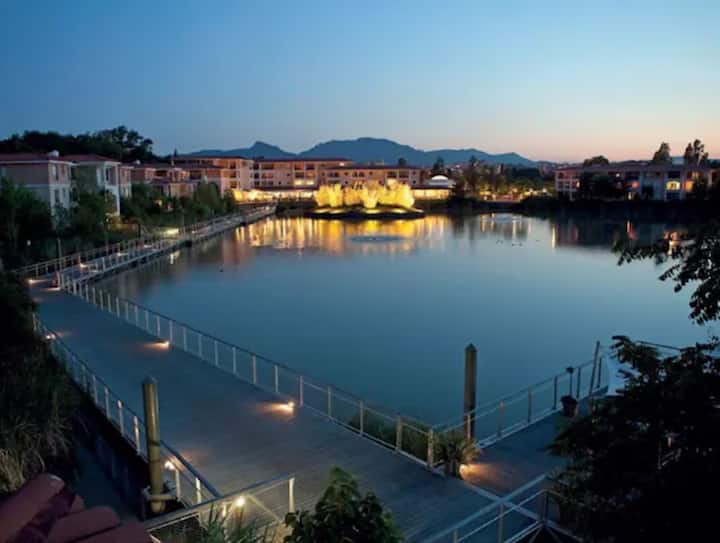 3 Bed Apt W/ Lge Sunny Terrace In Mandelieu - Mandelieu-la-Napoule