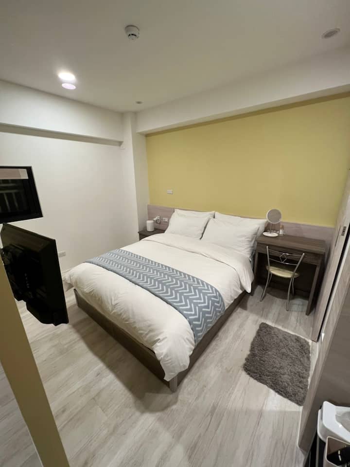 102台中．東海夜市．東海大學．全新舒適獨立套房_歡迎短期住宿 - Taichung City