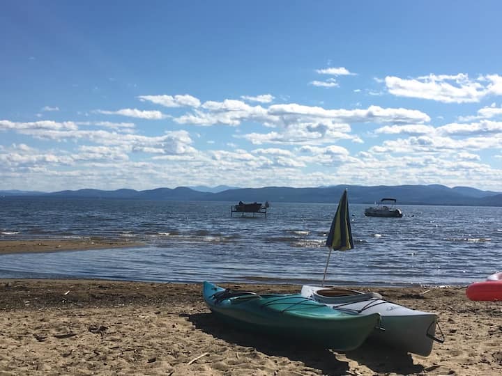 Sweet Cottage. Shared Waterfront On Lake Champlain - Colchester, VT