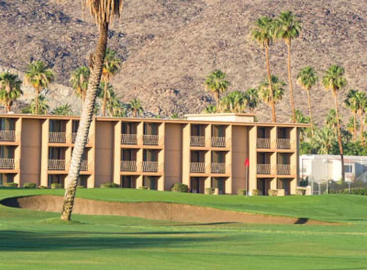 1 Bedroom - Palm Springs Sleeps 5 (3n M*) - Palm Springs