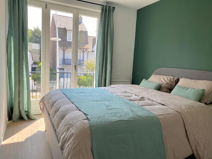 Appartement Cosy, Rénové Avec Terrasse, Centre - Ibis Styles Le Touquet
