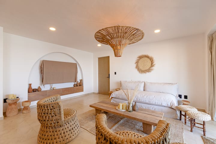 Oceanfront Condo 〰️ The Mexi-terranean One - Playa del Carmen